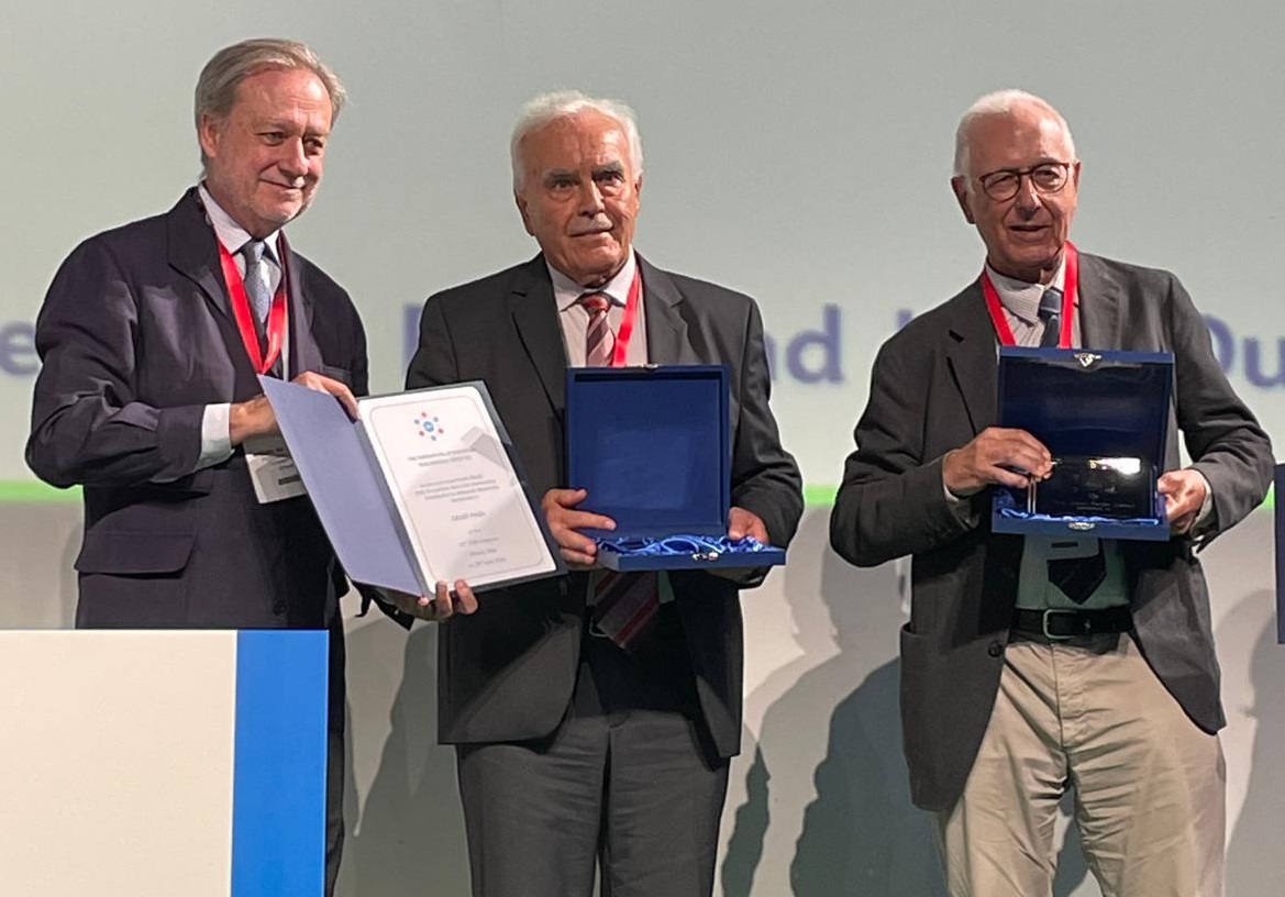 Joan Guinovart, expresidente de SEBBM, recibe el Premio Israel Pecht ...